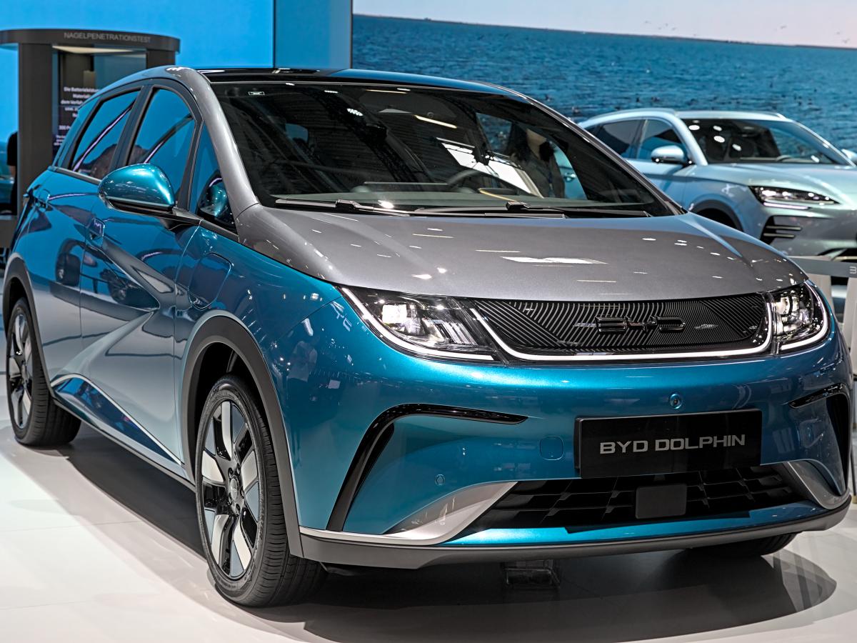 Производитель из Поднебесной поставил амбициозные цели: как BYD планирует обойти Toyota и ...